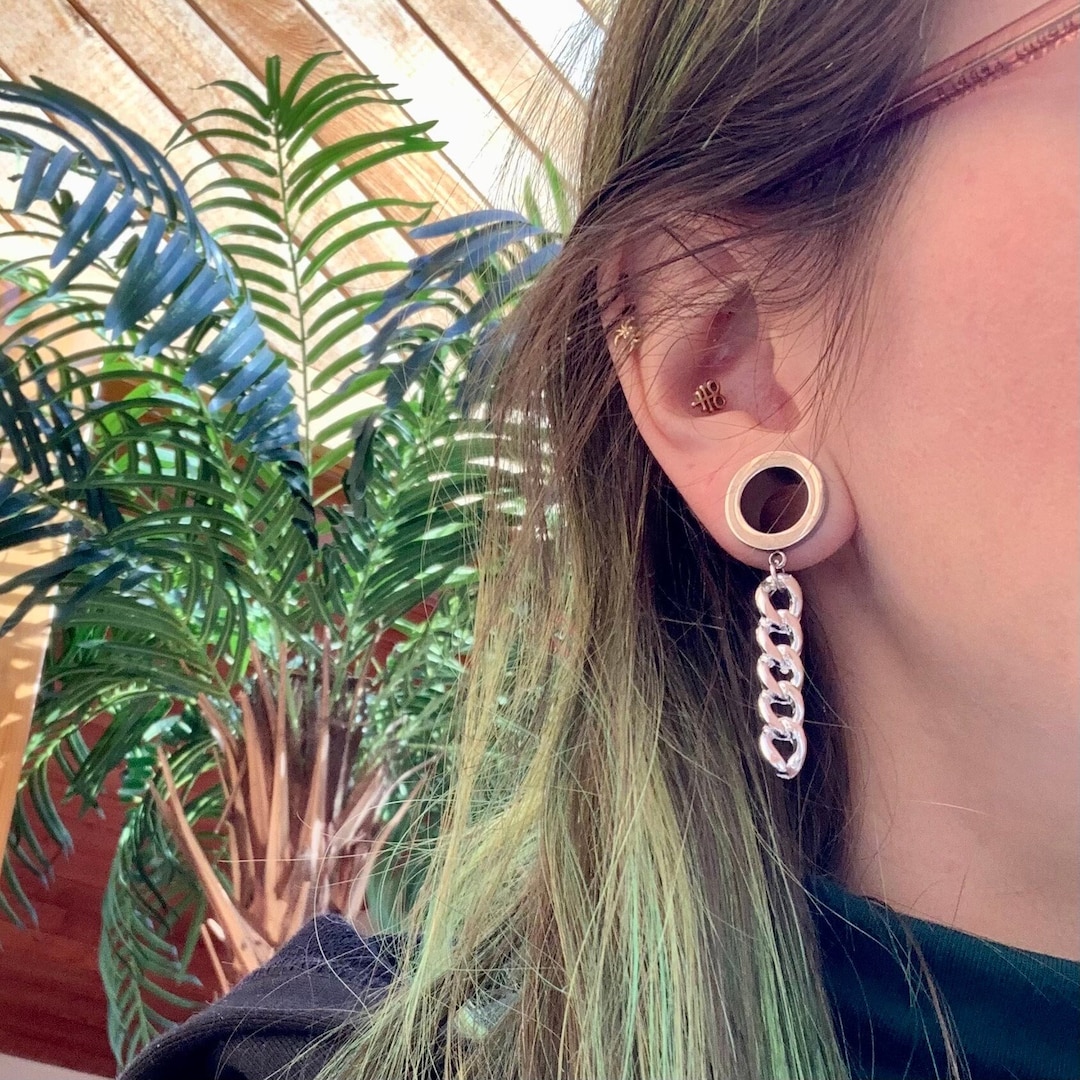 The Chain Dangle Gauges Silver Steel Ear Plugs Tunnels Metal Chained ...