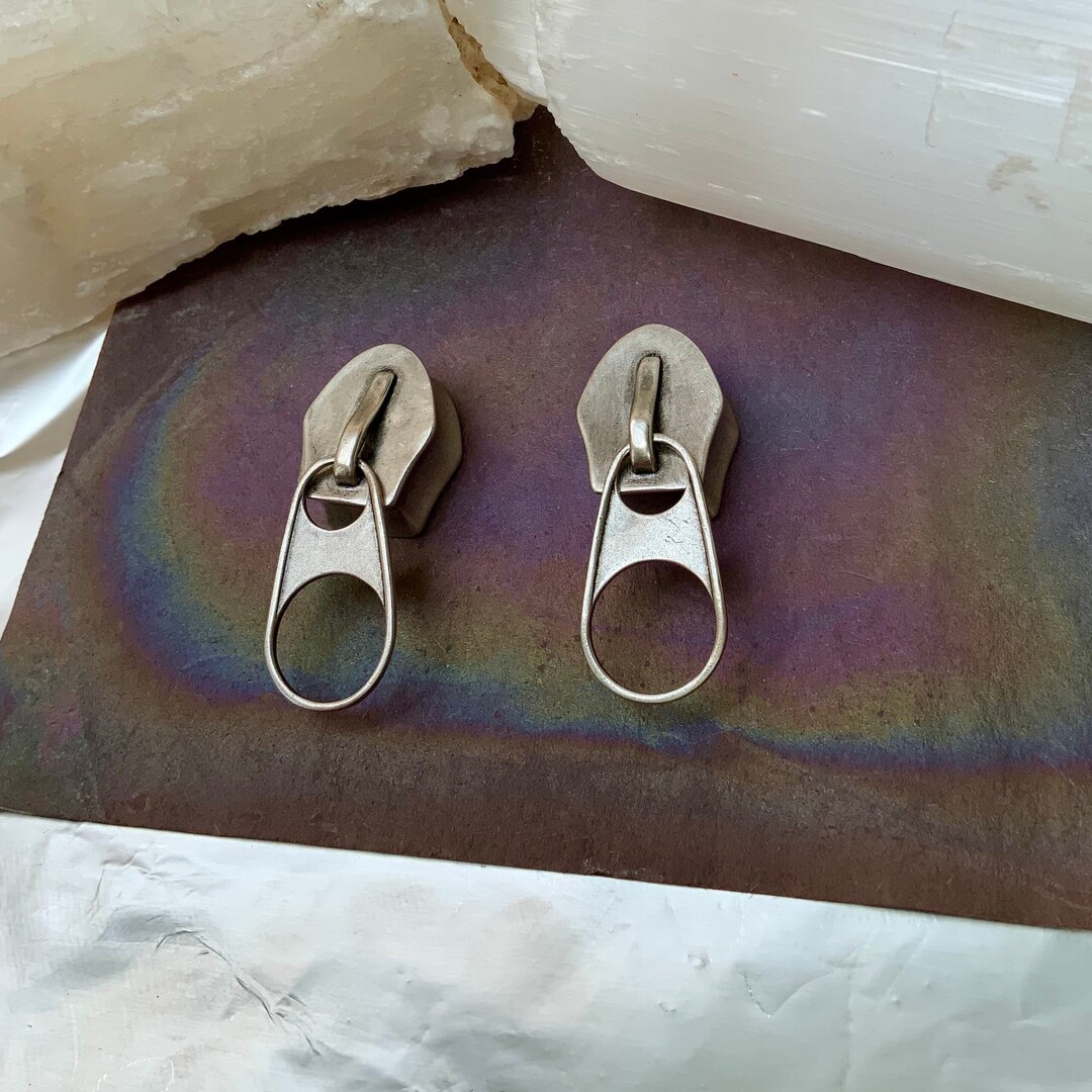 Unzip Me Silver Zipper Ear Plugs Copper Gauges Zip Pull Dangle Fastener ...