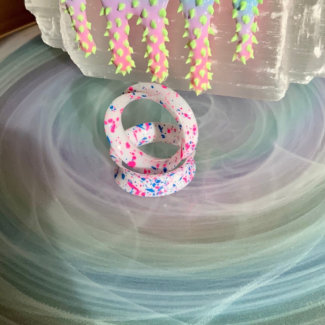 Preppy Alien Skinz Silicone Ear Plugs White Pink Blue Splatters ...