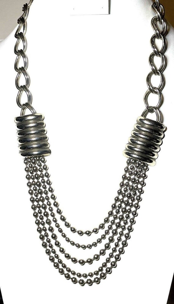 modernist lines heavy statement - Gem