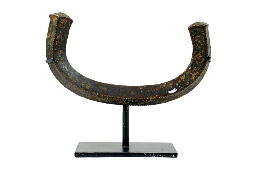 Deep Patinated Cast Iron and Copper Alloy King Manilla That Was Used in ...
