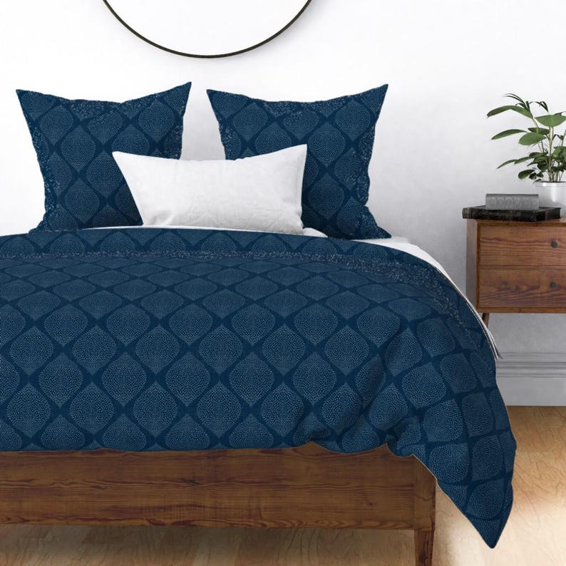 Abstract Dots Bedding - Minimalist Ogee by Scarlet_soleil - Dark Indigo ...
