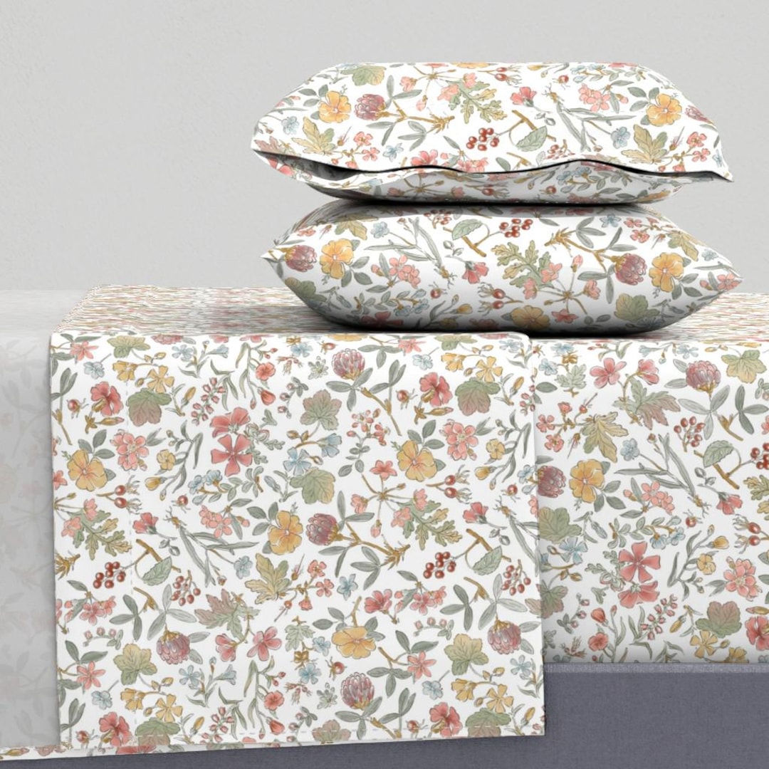 Cottage Floral Sheets - Floral Scatter by Taranealart - Pink Botanical ...