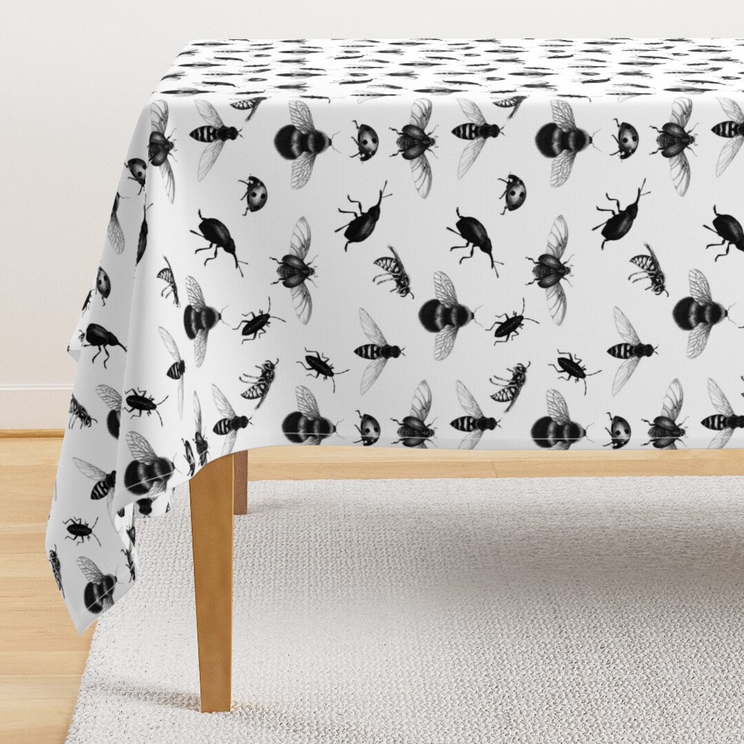 Black and White Tablecloth Don't Bug Me by Linn_warme - Etsy