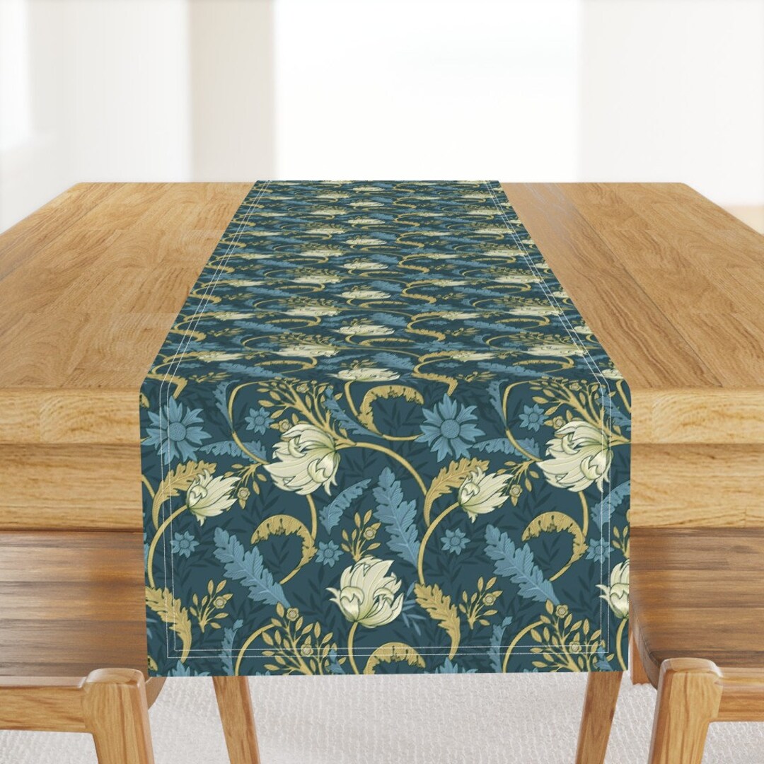 Elegant Victorian Table Runner Vintage Flowers by Julia_dreams ...