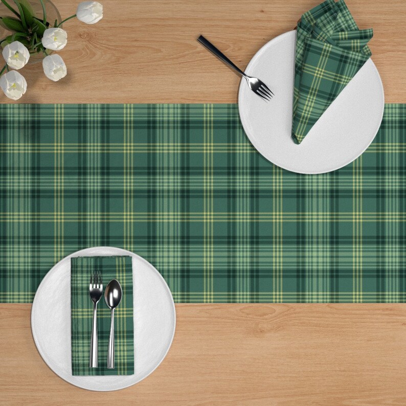 Christmas Table Runner Ross Hunting Tartan by Weavingmajor | Etsy