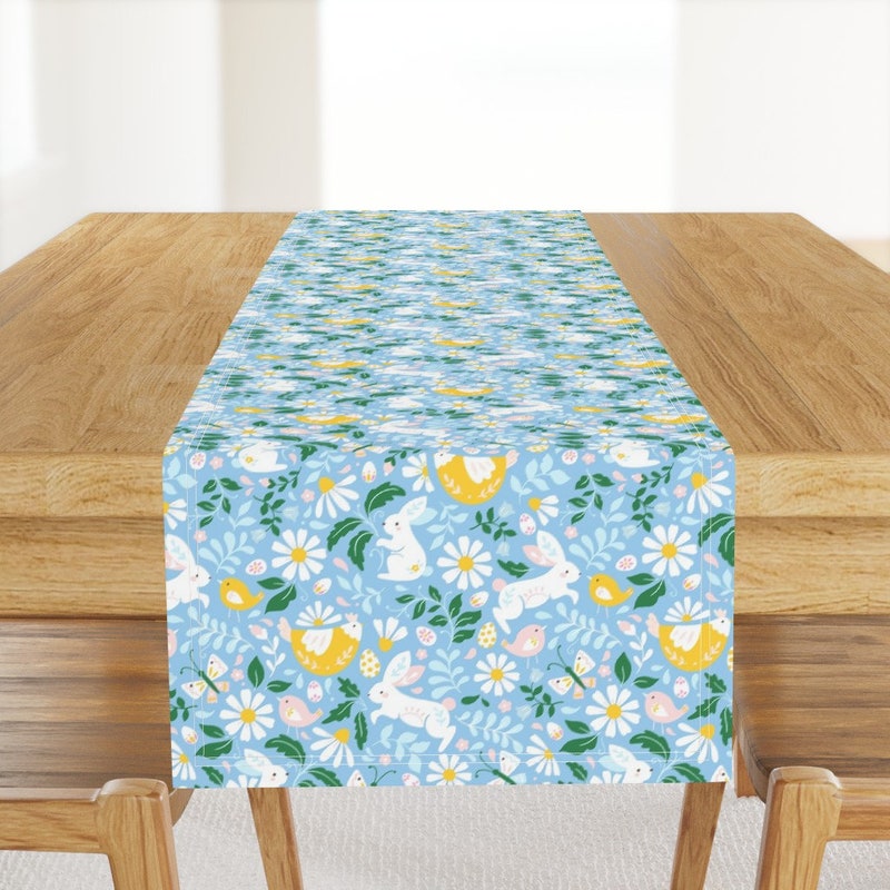 Spring Table Runner - Etsy