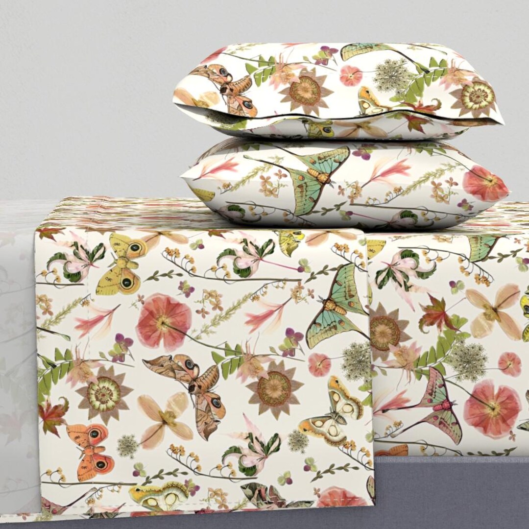 Moth Butterfly Sheets - Moths and Wildflowers by Mypetalpress ...