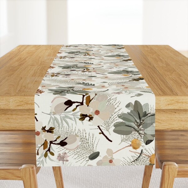 Magnolia Runner - Etsy
