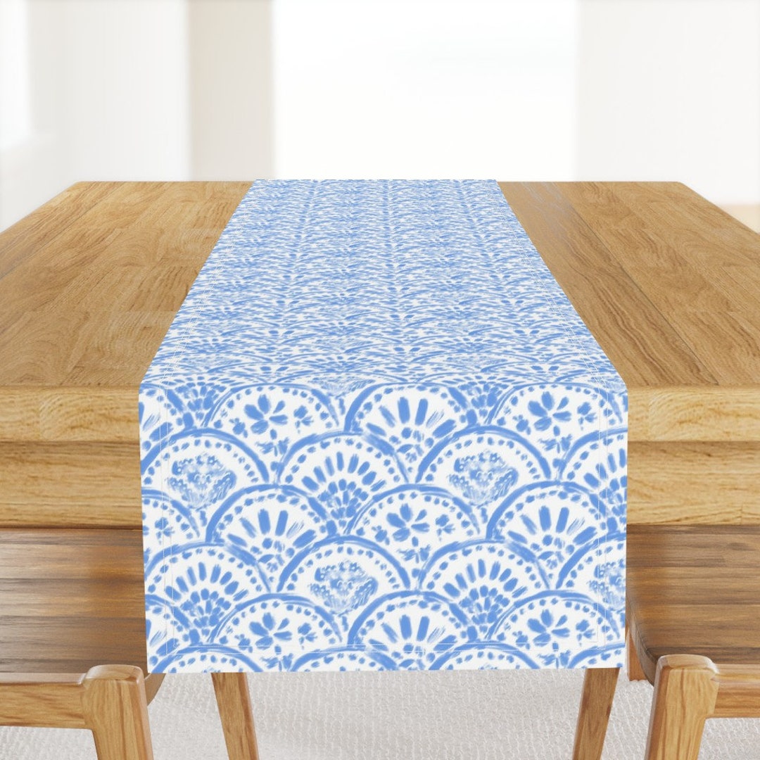 Chinoiserie Table Runner Chinese Blue Scallop by - Etsy