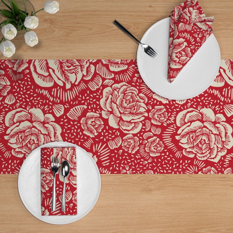 Rose Table Runner Holiday Rose Red by Cinneworthington | Etsy