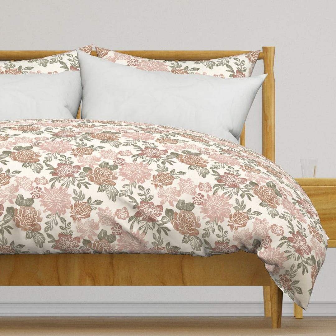 Traditional Floral Bedding - English Garden by Apostrofodesign ...