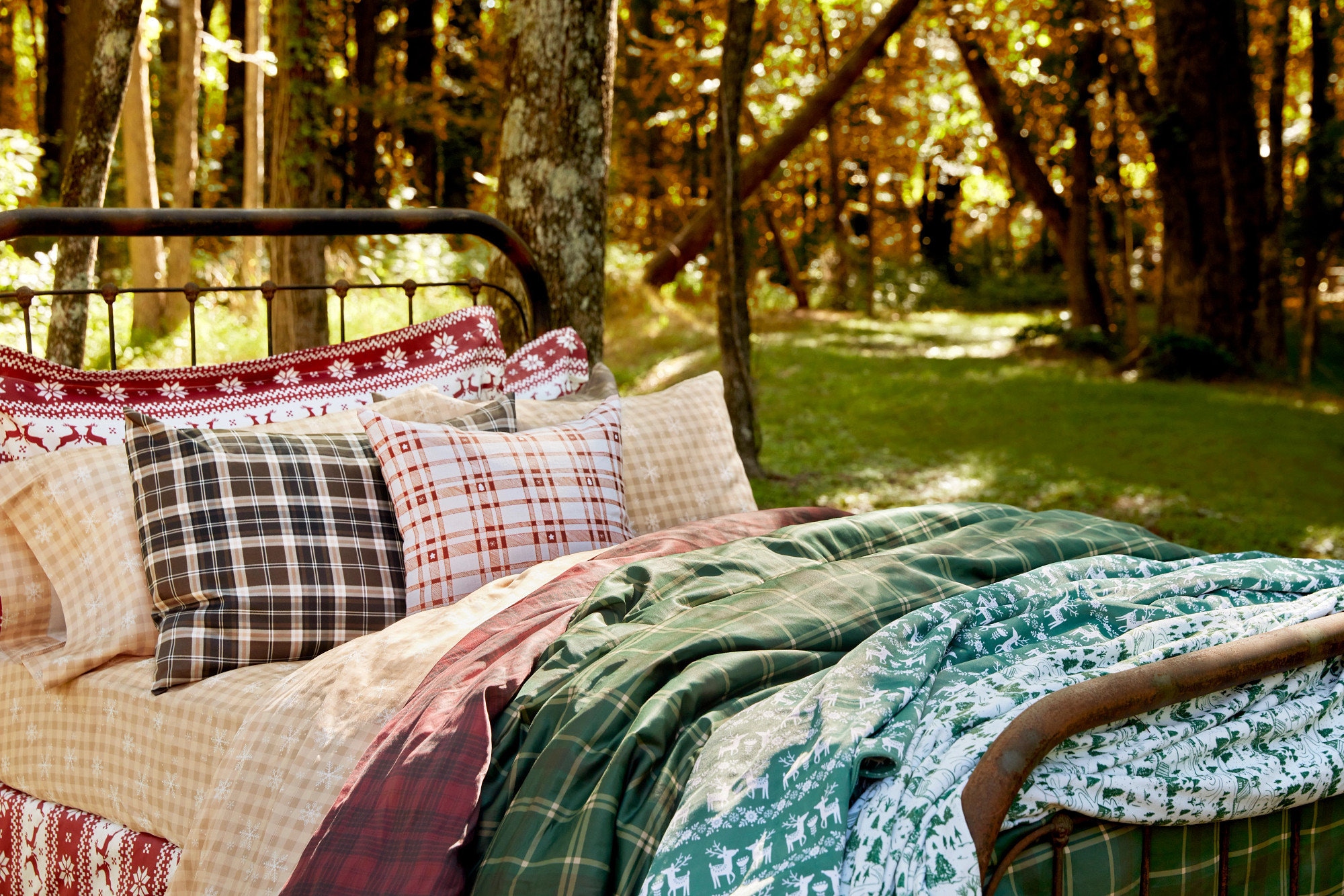 Farmhouse christmas bedding store