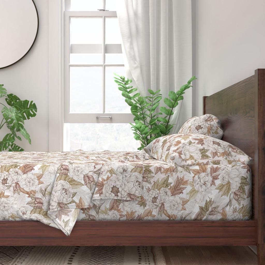 Romantic Floral Sheets - Romantic Sweet Peony by Smokeinthewoods ...