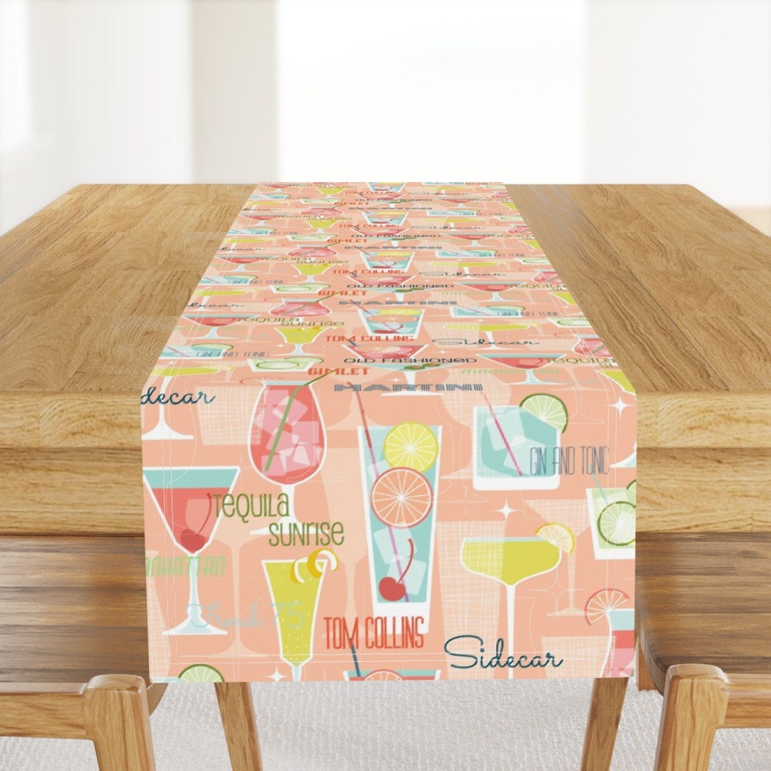 1950s Retro Table Runner Mommy's Little Helpers by - Etsy