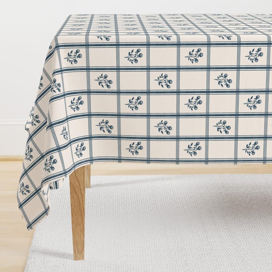 Modern Farmhouse Tablecloth - French Kitchen Plaid by Fernlesliestudio ...