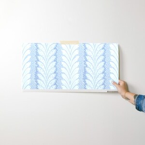 Blue Preppy Stripe Non-pasted Wallpaper Traditional Traditional ...