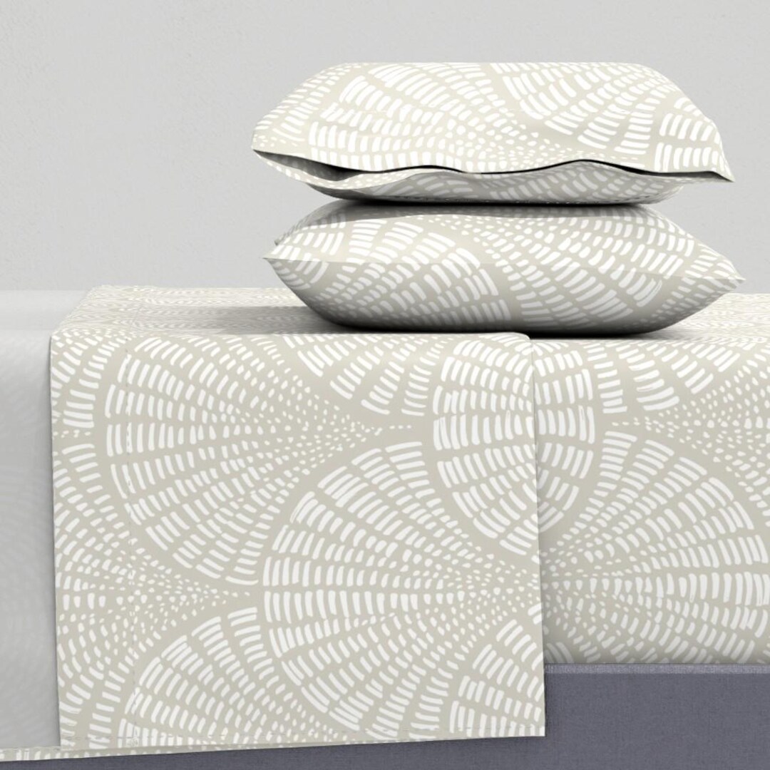 Boho Coastal Sheets - Scallop by Hitomikimura - Geometric Seashell ...
