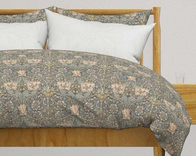 Lotus Bedding - Japanese Lotus by Nina_leth - Patchwork Blue White ...