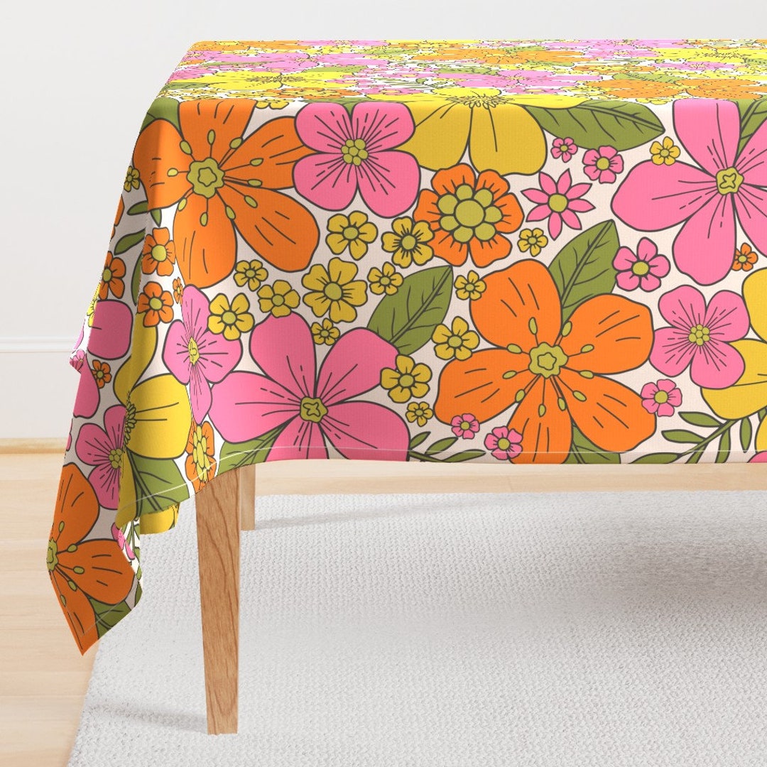 Floral Tablecloth Retro 1960s1970s Floral by Somecallmebeth Flowers ...
