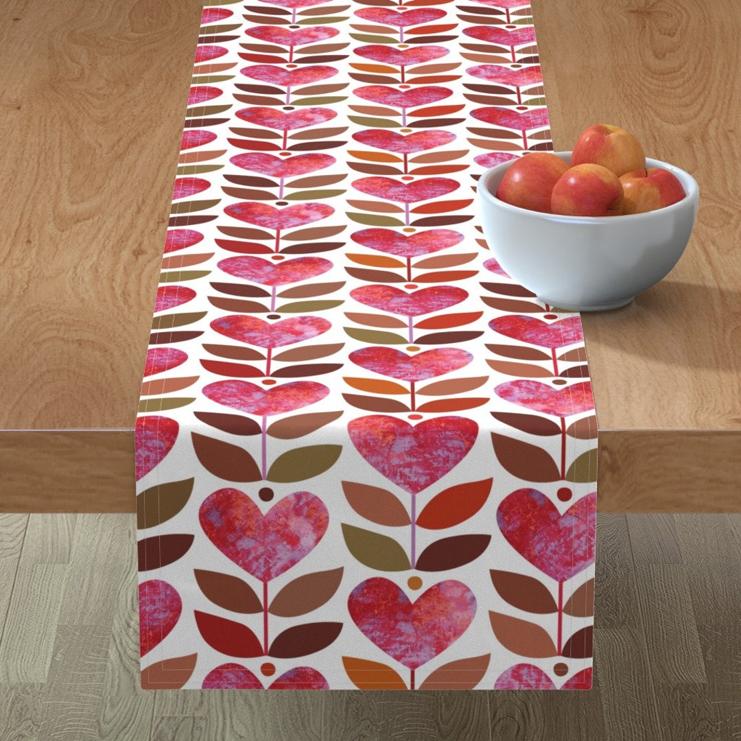 Sweetheart Table Runner Love Grows by Kokara Valentine - Etsy