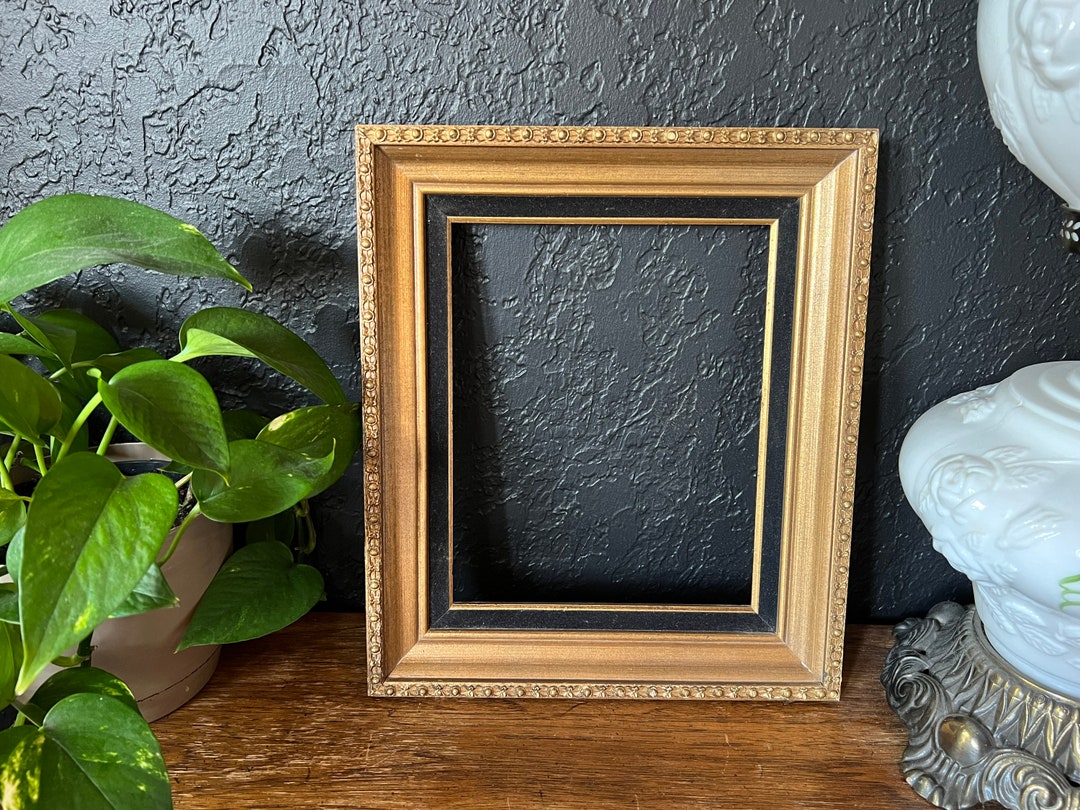 Picture Frame Classic Gold Ornate Wooden With Black Velvet Liner ...