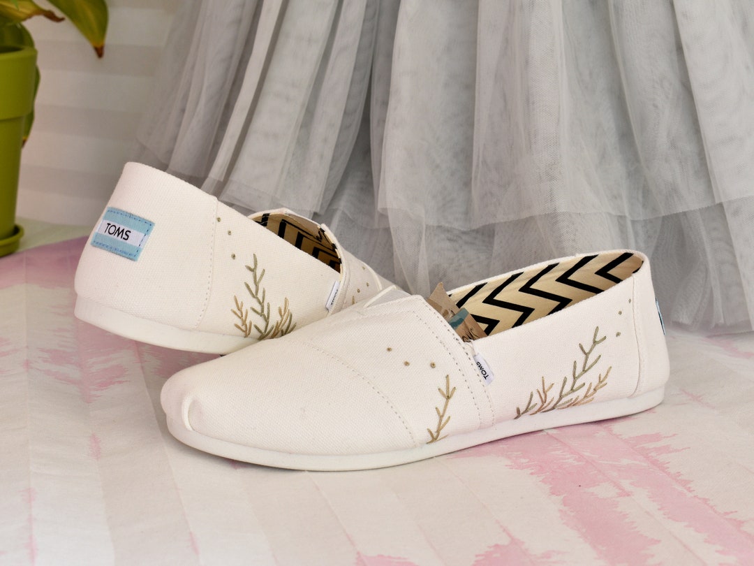 Minimalist Embroidered Shoes, Custom Embroidery on TOMS Shoes, Boho ...