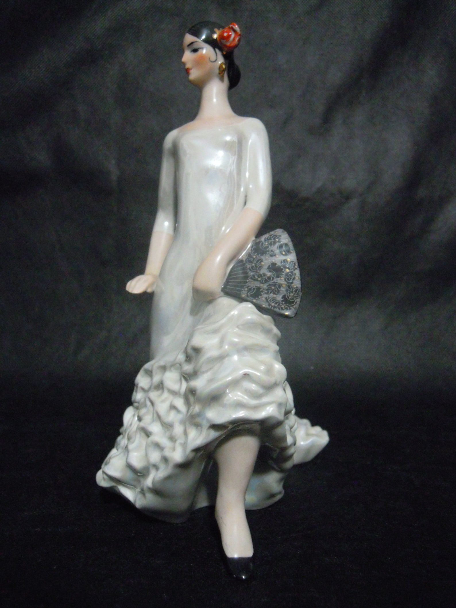 Porcelain Figurine Porcelain Statue Porcelain Statuette - Etsy