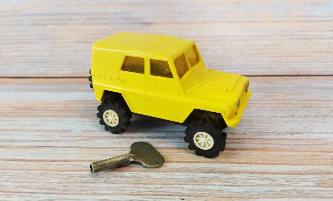 Mechanical Clockwork Toy Car, Auto Crossover, UAZ 469, Transport Toy ...