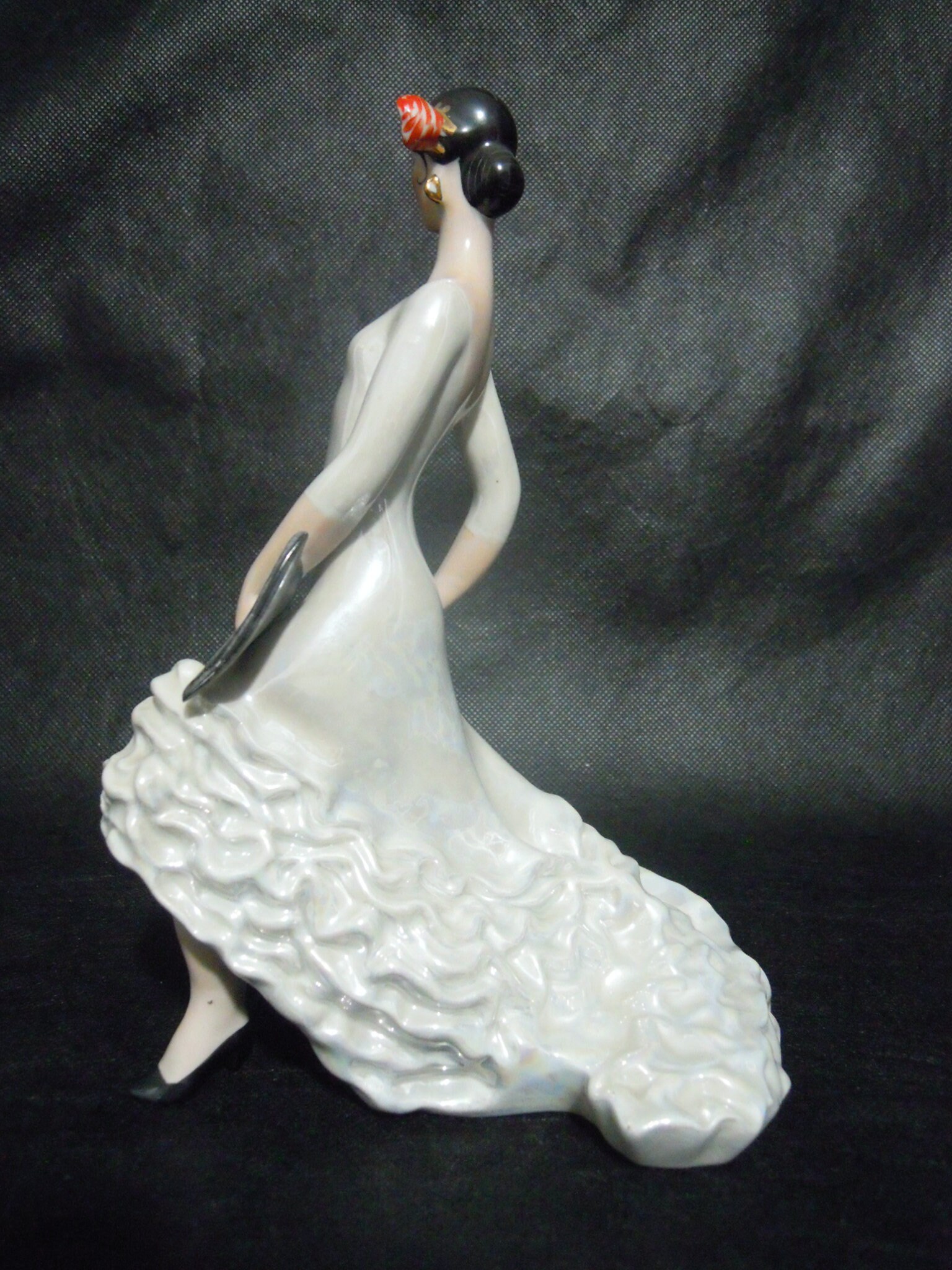 Porcelain Figurine Porcelain Statue Porcelain Statuette - Etsy