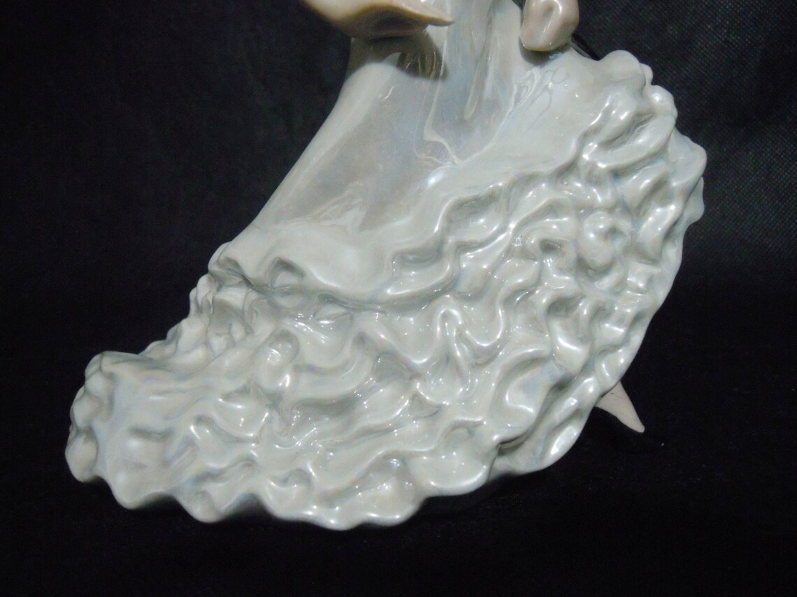 Porcelain Figurine Porcelain Statue Porcelain Statuette - Etsy