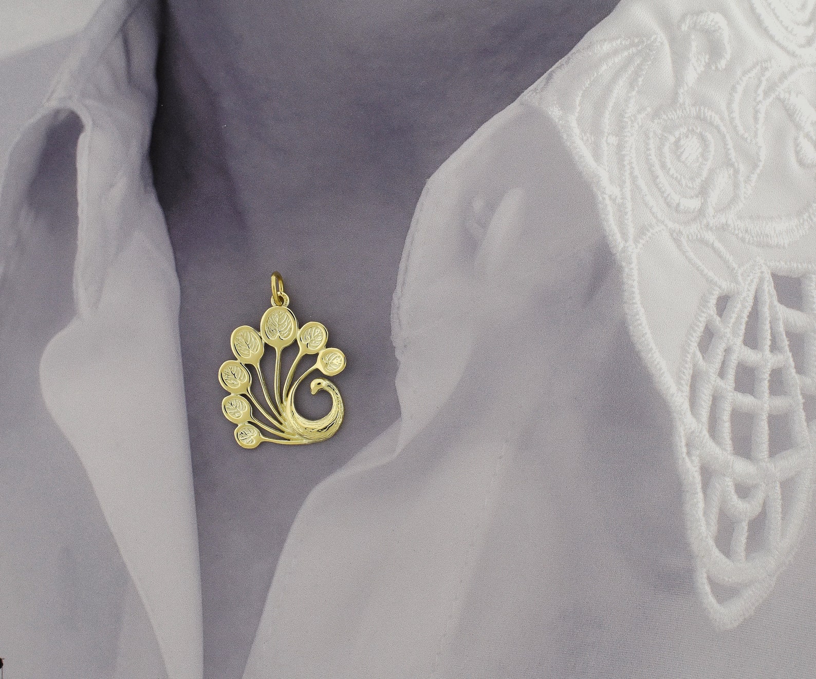 Solid 14k Gold Peacock Pendant Elegant Graceful Bird Pendant - Etsy