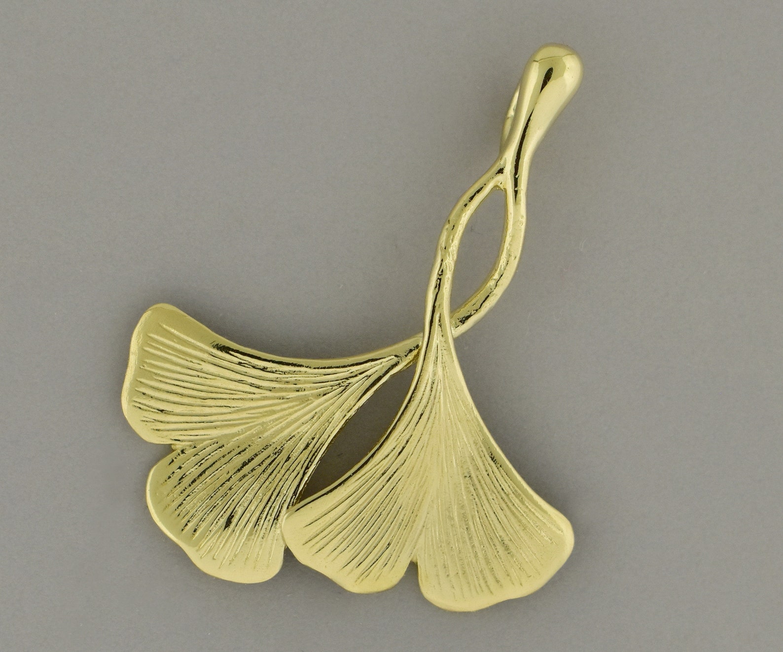 Little Double Ginkgo Leaf Pendant Solid 14k Gold Ginkgo - Etsy