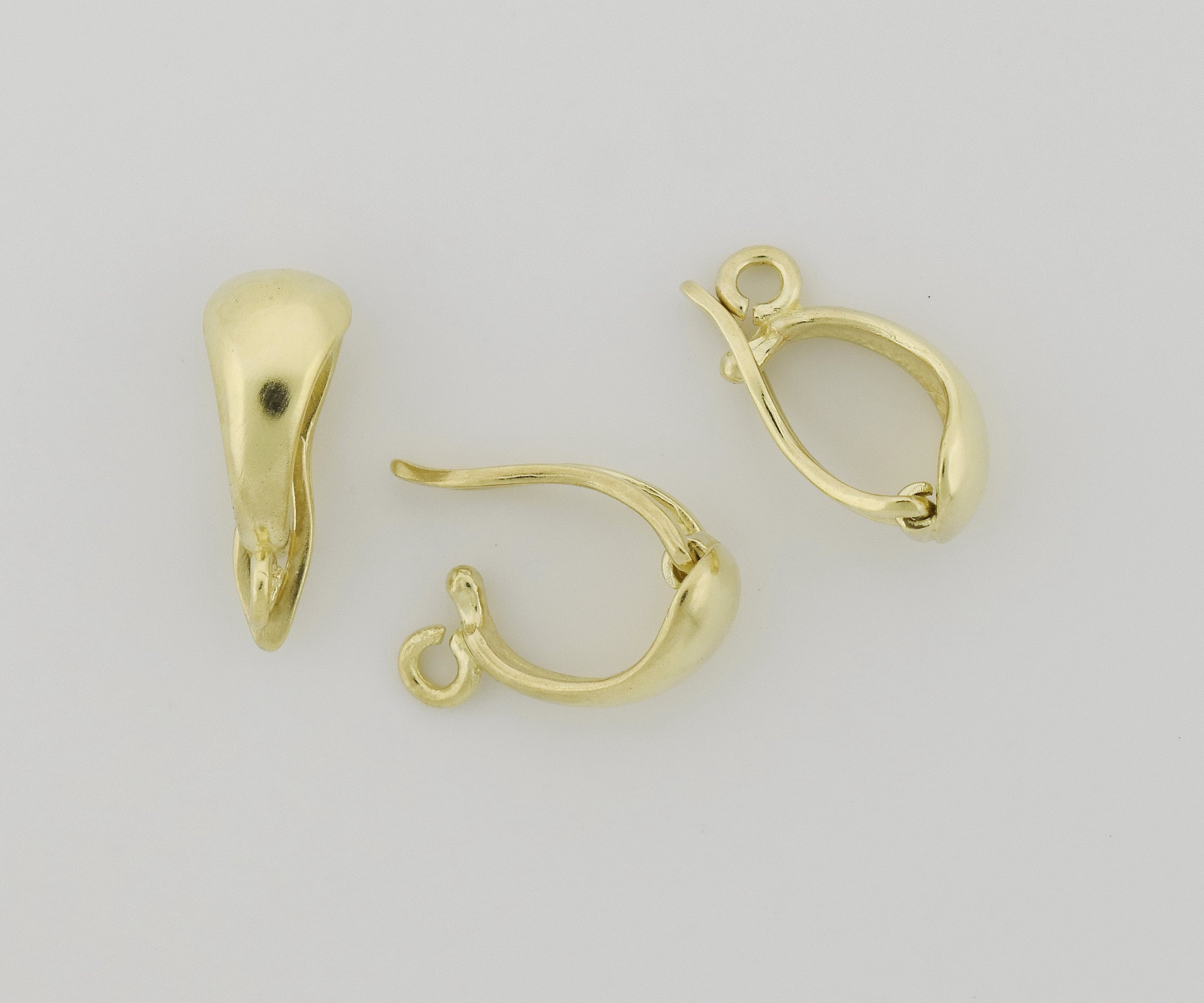 Attaching pendant to chain store