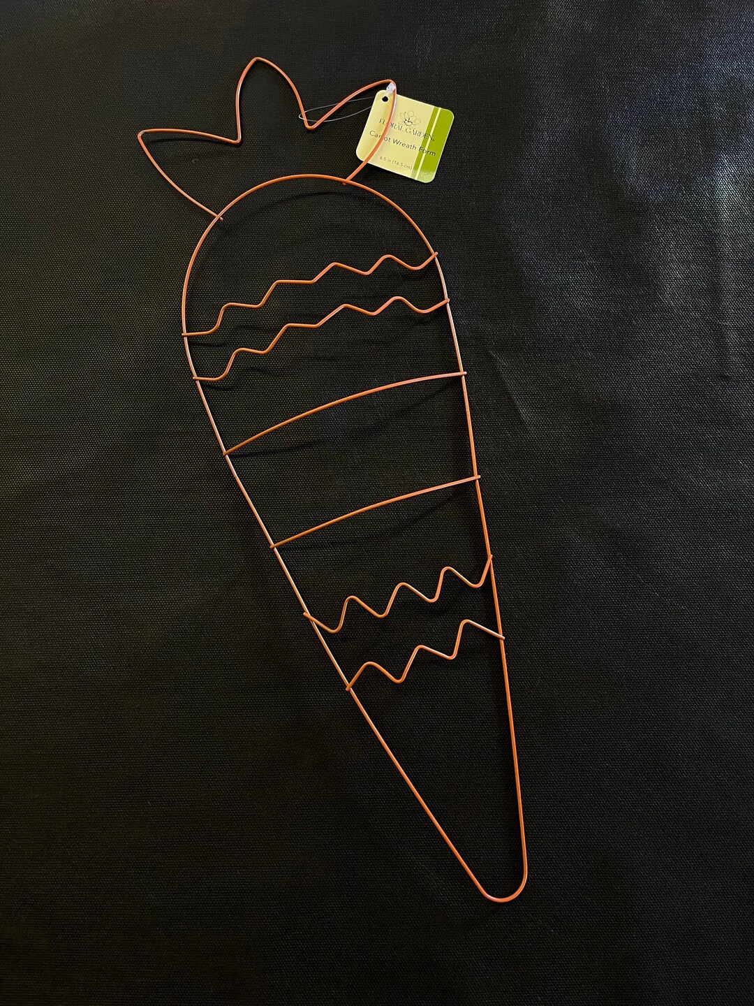 Carrot Wire Metal Wreath Frame - Etsy