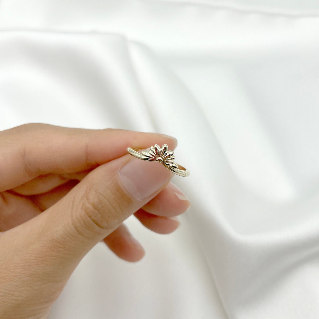 14K Plain Crown Wedding Band / Plain Ring / Crown Band / Contour Ring ...