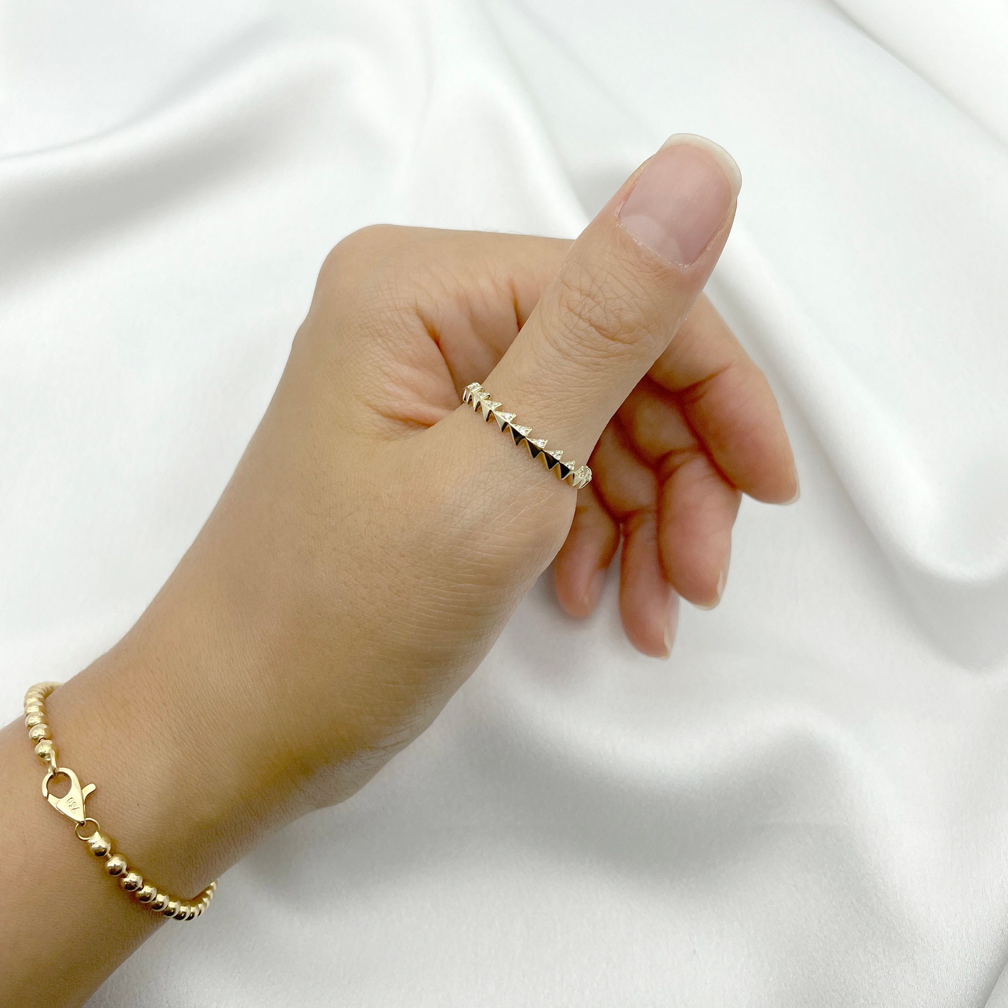 14K Diamond Triangle Band / Diamond Ring / Unique Band / - Etsy