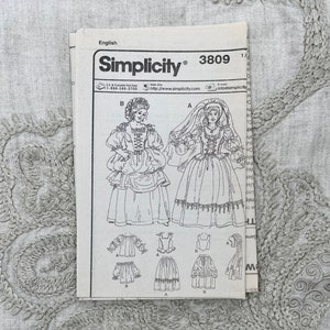 Simplicity 3809 - Renaissance Costumes Pattern With Gathered Skirt ...