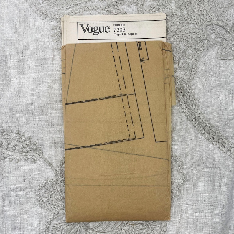 Vogue 7303 - 2000s Layered Skirt and Overskirt Sewing Pattern - Size 8 ...