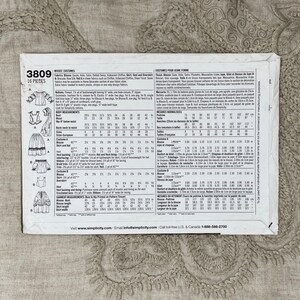 Simplicity 3809 - Renaissance Costumes Pattern With Gathered Skirt ...