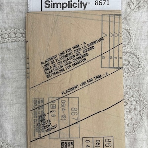 Simplicity 8671 - Lolita Sailor Costume Pattern - Size 12-20 (34-42 ...