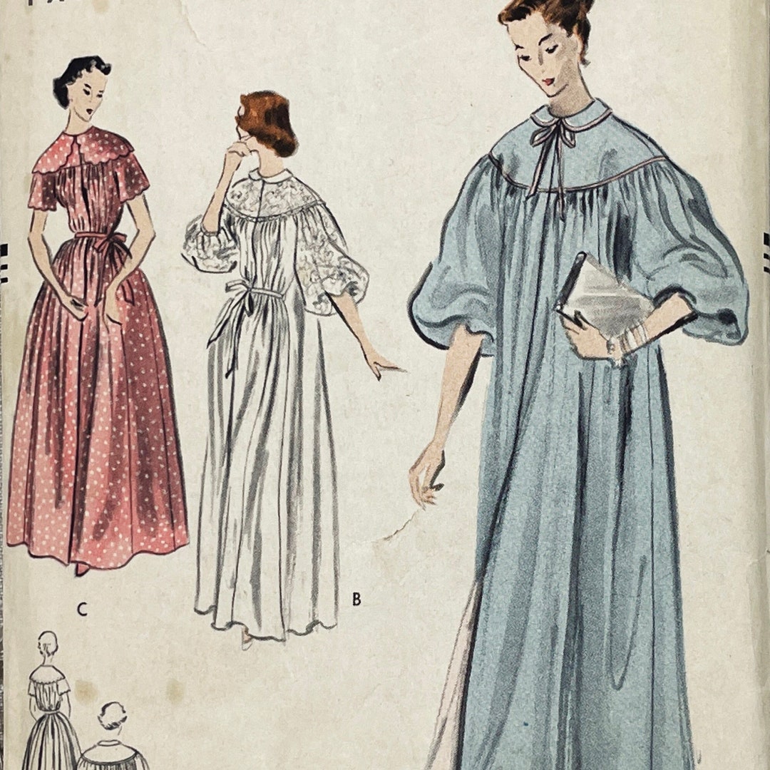 Vogue 7786 1950s Peignoir Dressing Robe Pattern With Round Drop ...