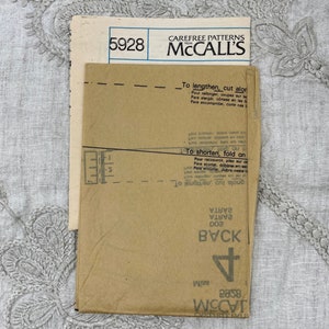 Mccall's 5928 - 1970s Smock Dress and Top Pattern With Yoke and Ruffled ...