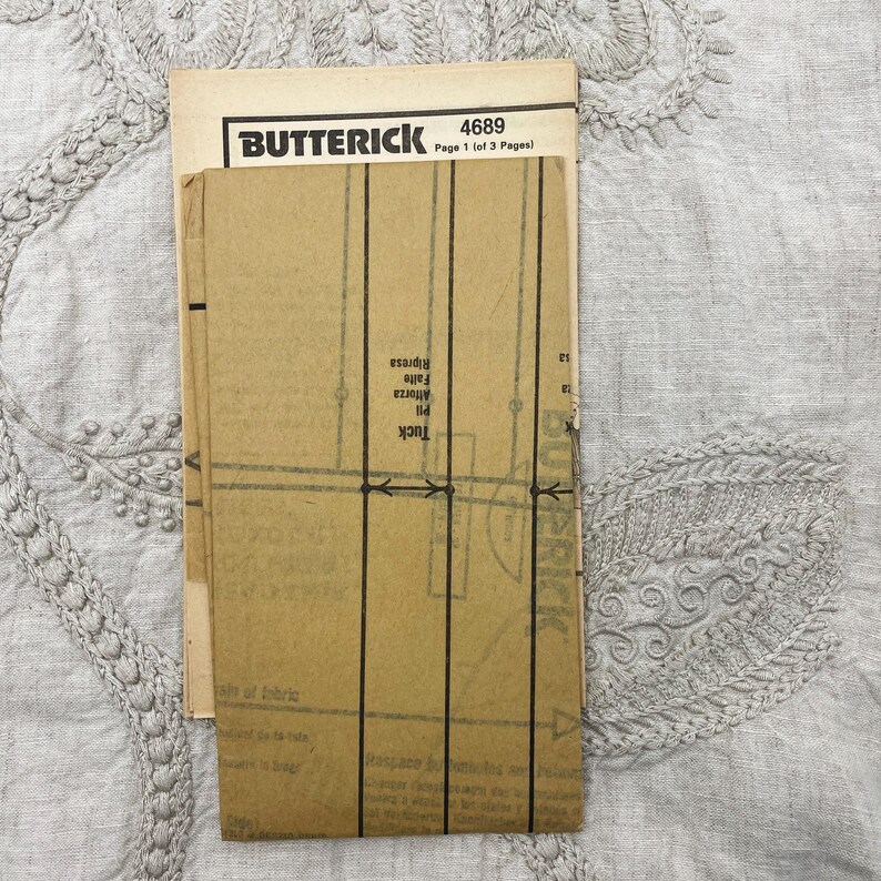 Butterick 4689 High Neck, Puff Sleeve, Victorian Style Blouse Sewing ...