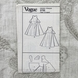 Vogue 8788 - Reissued 1950s Back Wrap Dress Pattern - Size 6-14 (30.5 ...