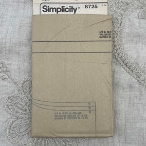 Simplicity 8725 Medieval Cotehardie Gown and Sideless Surcote Size 4-8 ...