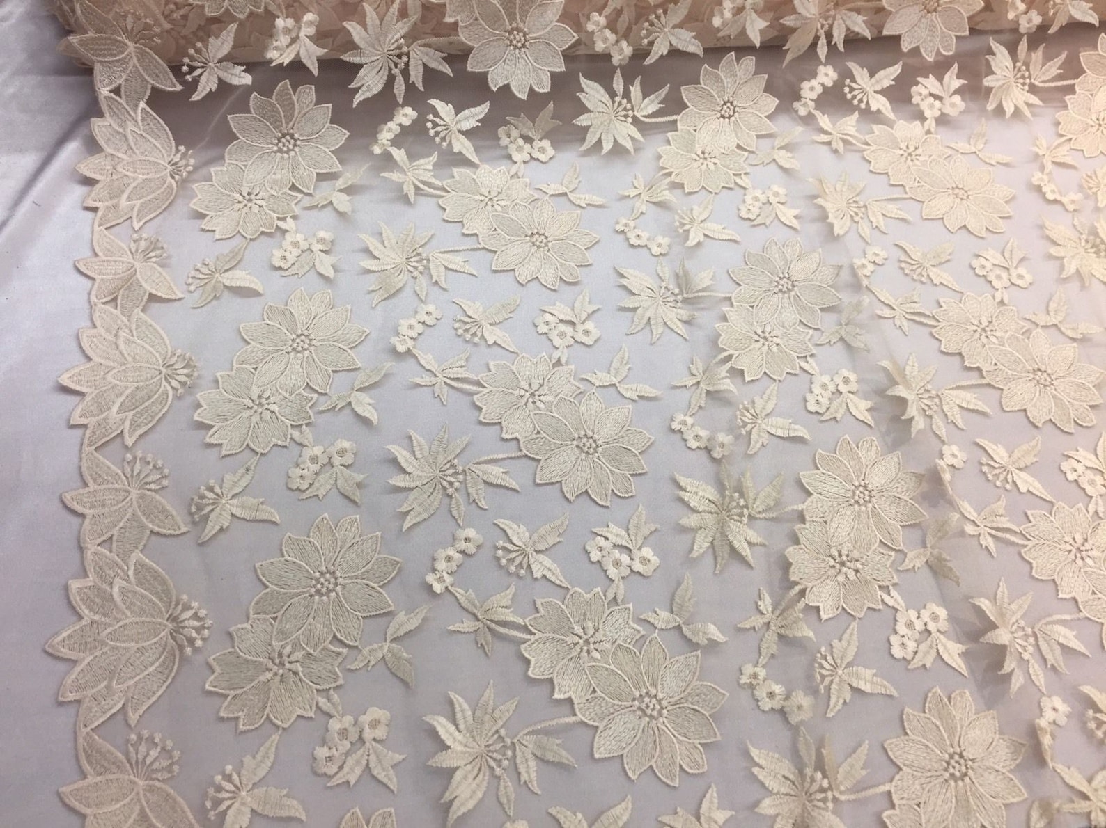 Cream Daisy Flower Design Embroider on A Mesh Lace-yard - Etsy