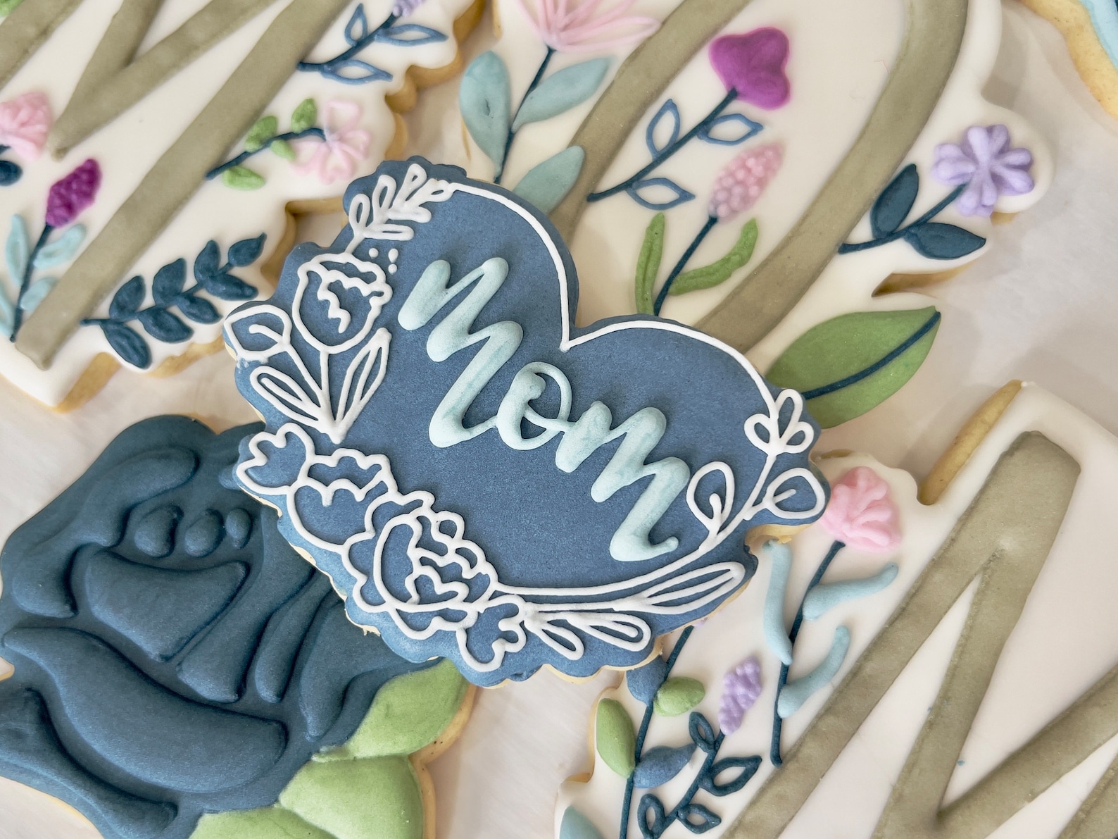 Women Birthday Party Cookies, Mom Birthday Party, Party for Mom, Royal ...