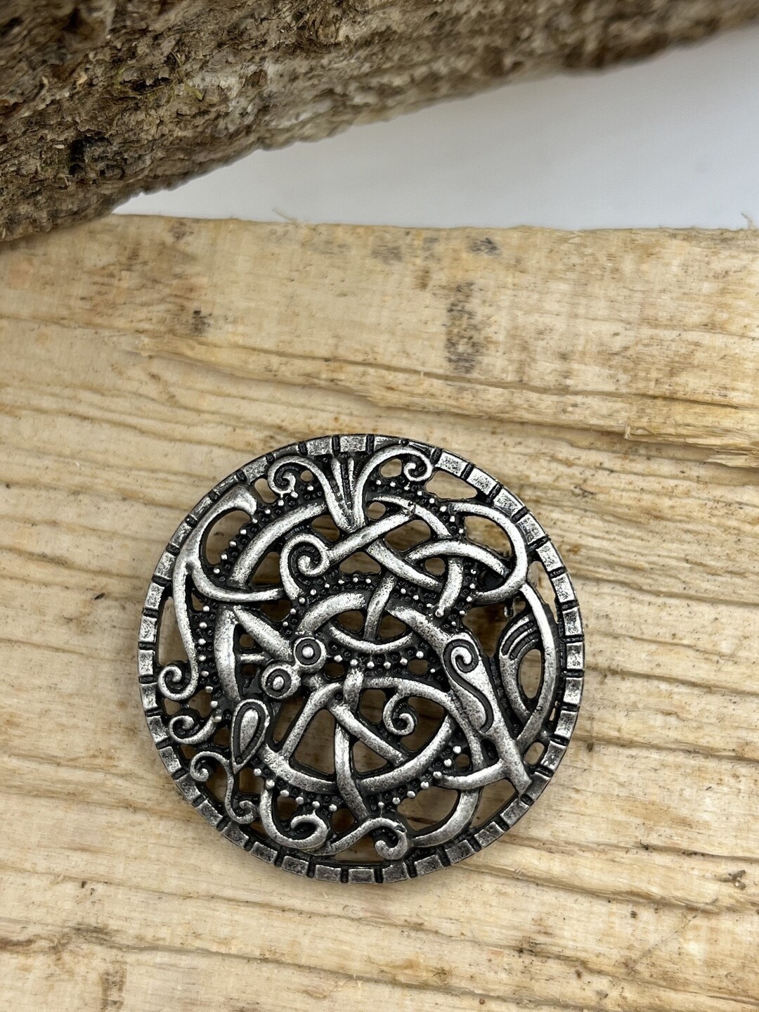 Viking Disc Brooch, Medieval Round Brooch, Viking Jewelry - Etsy