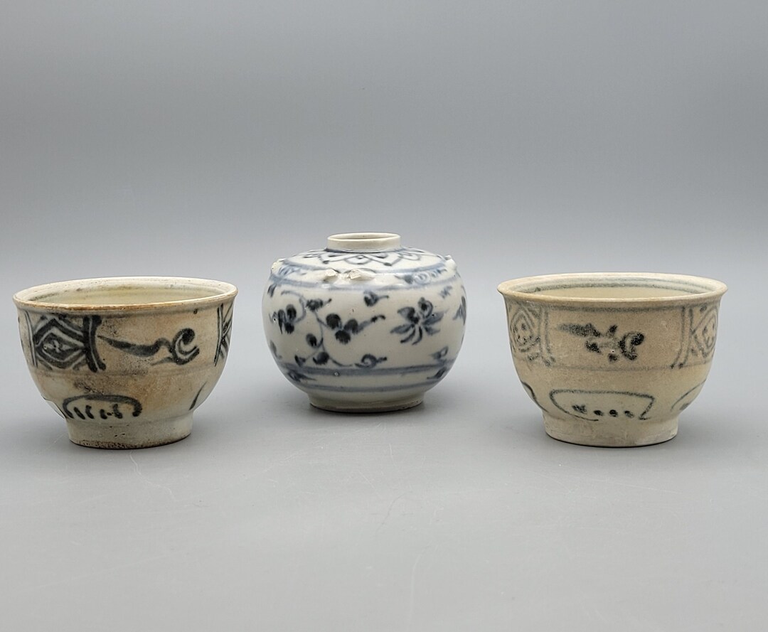 Pair Hoi an Hoard BL/WT Bowls and Grasses Jar Lot - Etsy